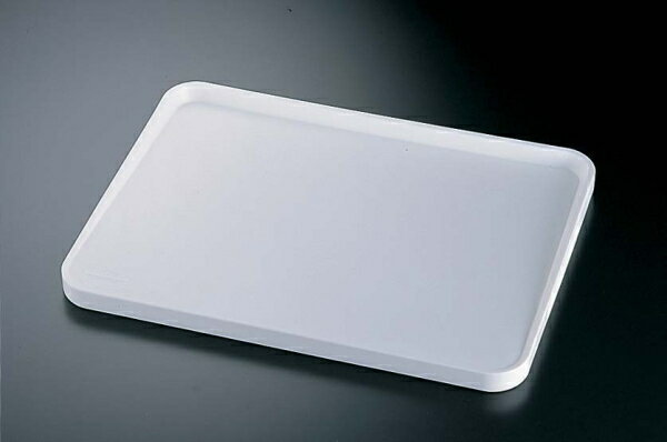 ・フチが付いて調理中の食材や水分がこぼれません。・両面使えるので、食材でつかいわけできます。　・食材が滑りにくいようにダイヤカットエンボス表面加工・カット面が調理台に触れないので衛生的です。 ＜商品仕様＞ ■サイズ：幅372×奥行き282×...