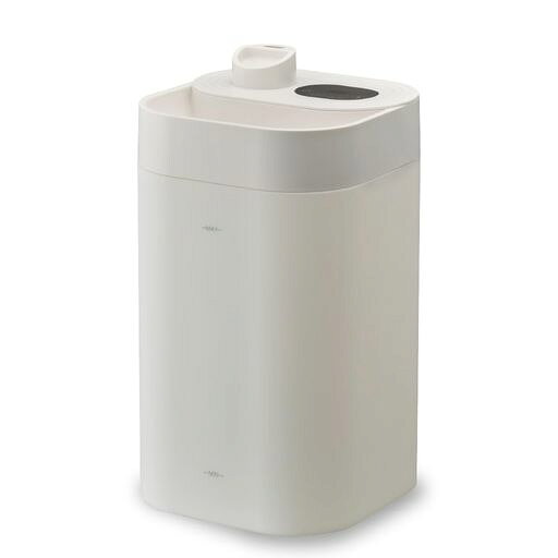 2つのカンタン。お手入れカンタン、丸洗いができる水タンク。給水カンタン、本体をはずさずに給水できるカンタン給水方式。 温度センサー+オート運転。オート運転で快適な湿度を自動でキープ。 カンタンお手入れ。フロート部分も外せて丸洗いが出来る構造...