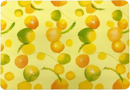 【サイズ】約60x85x2cm 【素材・材質】<上面>ポリプロピレン /<本体>発泡ポリエチレン 【生産国】日本 クッション性に優れ、ソフトなお風呂マット。 保温性もあり足もとあたたかな感触です。 裏面はスノコ型で水...