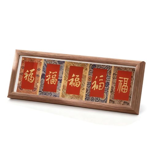 「商品仕様」素材:密度板+アクリル、外寸サイズ:8.5*30cm。カラー:木目色 「素材について」:フレームには丈夫で反りにくい密度板(MDF)を使用し、長く美しい形を保ちます。表面カバーには透明アクリルを採用しており、軽量で割れにくく、安...