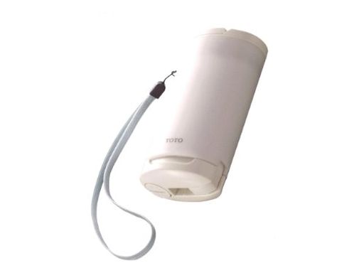 本体サイズ:W6.7xD29.8xH4.6cm(使用時)、W6.7xD13.0xH4.6cm(携帯時)/本体重量:250g(乾電池1個含む) 吐水量:標準約7ml/秒(アルカリ乾電池新品時)、ソフト約8ml/秒(アルカリ乾電池新品時) タン...