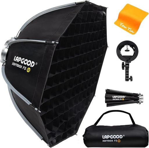 プレミアムソフトライト効果:LAPGOOD FS60ソフトボックスは、高品質の反射素材で作られており、内側と外側に柔らかい布とグリッドが付いています。滑らかで均一な銀色の反射コーティングは、真の色温度と演色評価数(CRI)を維持し、均一で広...