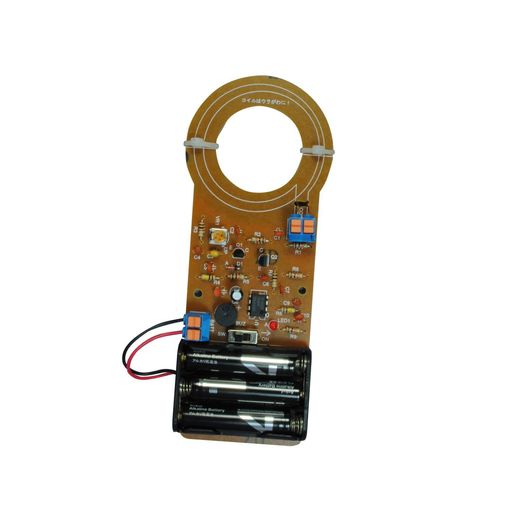 本体サイズ:7x2x15cm 電池種別:単4乾電池x3本(別売)