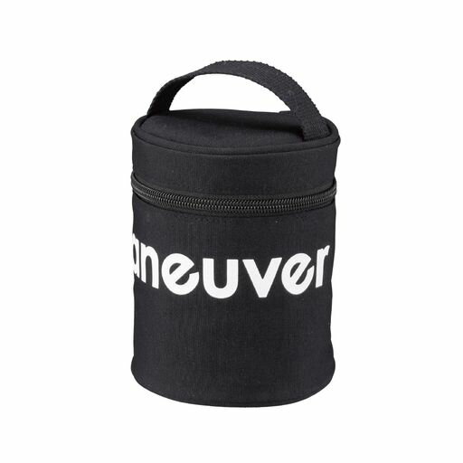 スープジャーがぴったり収まる専用の「maneuver(マヌーバ)保冷スープポットケース」人気の0.3L~0.5Lのスープジャーに対応しているので汎用性も抜群。 内側にはスプーンなどのカトラリーが収納出来るポケットが付ていたりと、細部にもこだ...