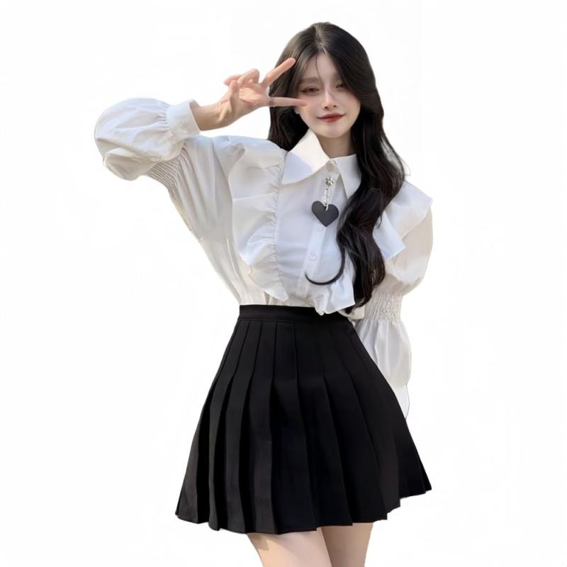 [EDREES] 地雷系 トップス レディース 量産型 長袖シャツ 無地 ラペル フリル パフスリーブ ブラウス サブカル系 着痩せ デザイン感 可愛い 暗黒系 原宿系 カジュアル 韓国風 通勤 通学 春夏秋上質な生地:このシャツは上質な生...