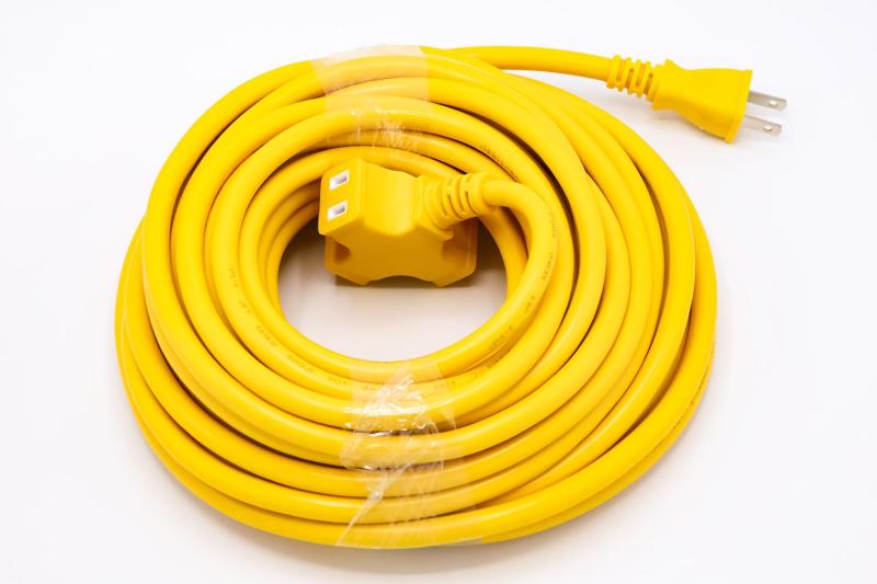 超ソフト十字延長コード 15m 3個口 延長コード非常にやわらかくて、冬でも硬くなりにくく耐寒性にすぐれていますプラグ、差込口は2重構造の丈夫な設計