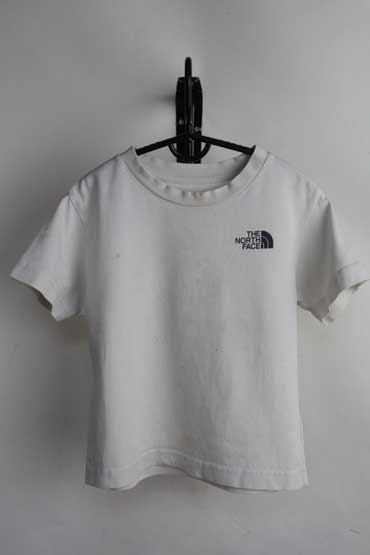 【商品説明】ザ ノースフェイスTHE NORTH FACEビッグルート Tシャツ。色は白です。品番はNTJ32027です。素材はコットン100％です。自然な風合いのオーガニックコットンを使用した、柔らかくなめらかな着心地の半袖Tシャツ。TH...
