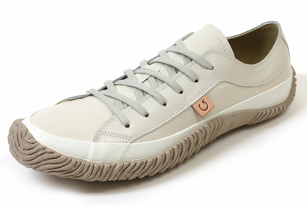 ■モデル紹介　-SPM110- SP-110は履き心地の良さにこだわり、カンガルーレザーを使用した人気トップクラスの定番モデルです。 カンガルーレザーは柔らかさ・高い強度・軽さを兼ね備えており、その特徴から野球やサッカーのスパイクとしても使...