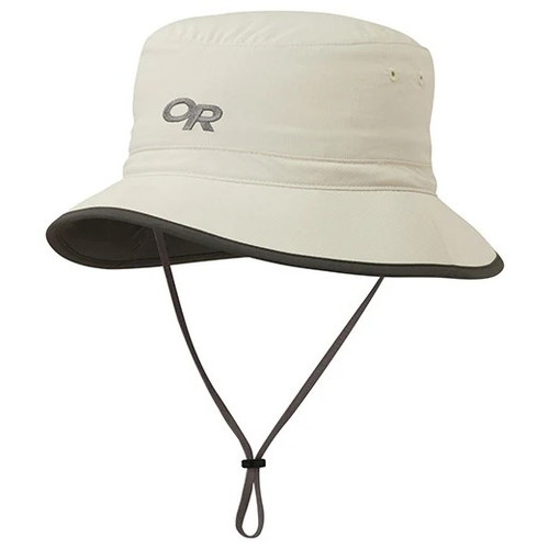 OUTDOOR RESEARCH アウトドアリサーチ サンバケットハットは、UPF 50+の日焼け防止指数の素材を使用しています。さらさらした肌触りのよい素材なので、べたつきやすい真夏に大活躍します。短いブリムはアクティブなアクティビティの...