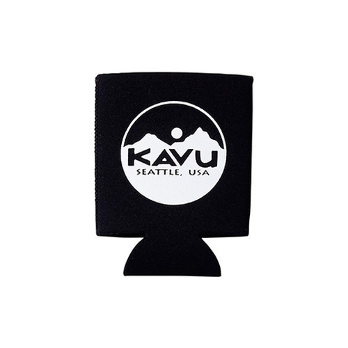 KAVU カブー クージーはポリエステル製のカップホルダーです。KAVUのロゴマークが入ったシンプルなデザインです。■素材：ポリエステル出品商品の在庫について当店・仕入先に在庫のある商品を出品しています。当店に在庫が無かった場合、メーカー取...