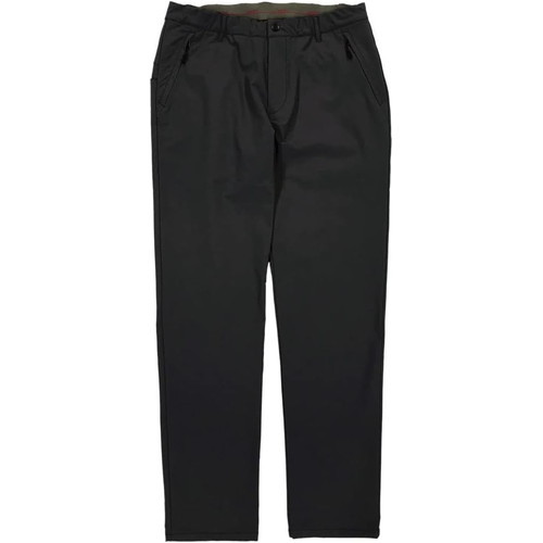 細身なシルエット×快適な履き心地のコラボ。Haimingは25年定番で続いたARTRIの代名詞モデル。新しい世代＝30代〜40代の為に作ったパンツです。股上、ウエスト、シルエットすべてにこだわりスタイリッシュに見えるパンツを目指しました。こ...