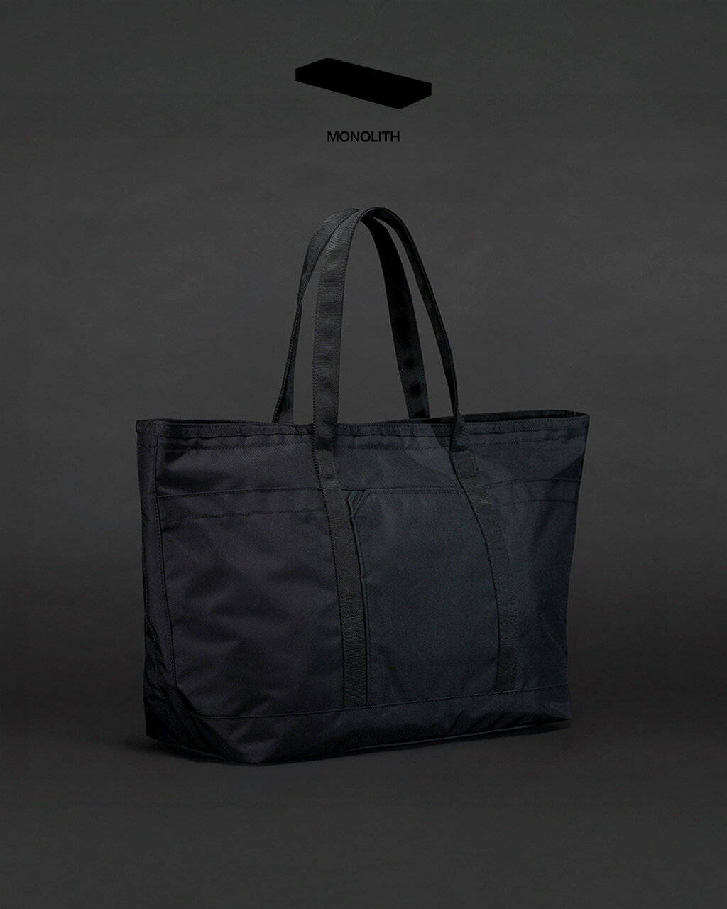 MONOLITH / モノリス「 TOTE STANDARD M 」 ■DESCRIPTION 全ラインナップの基礎である、汎用性に優れたスタンダードモデルです。次世代のスタンダードとなる合理的で機能性を兼ね備えたTOTE。高い耐久性と機能...