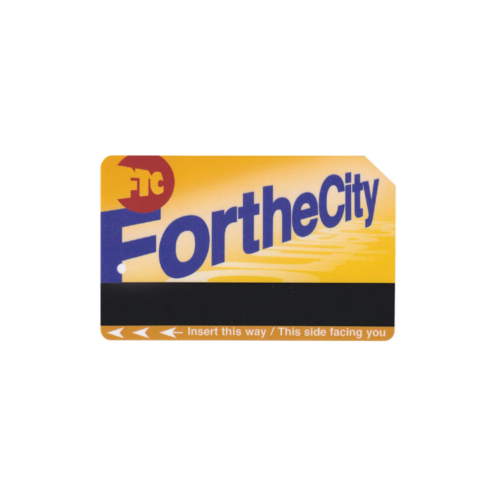 【FTC / STICKER】 サンフランシスコの老舗スケートボードショップ FTC（エフティーシー）。 METRO CARD ロゴのステッカーです。 サイズ：約6.3cm x 10cm *商品によって多少の誤差がある事をご了承下さい。 *...