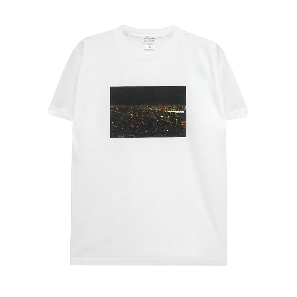 【COLOR COMMUNICATIONS / T-SHIRTS】 スケボー・スケートボードのドメスティックアパレルブランド、COLOR COMMUNICATIONS（カラーコミュニケーションズ）のTシャツです。 フロントプリントが施されて...