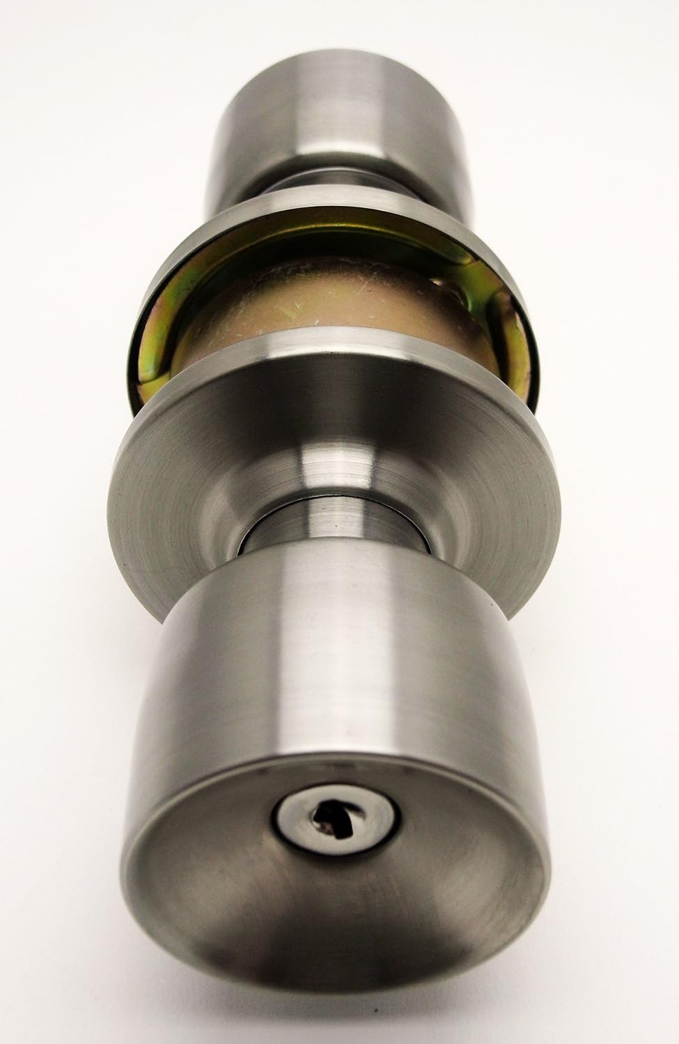 東プレの円筒錠 バックセット60mm 取り付け可能板厚27mm〜37mmです。 こちら純正キー3本つきです。 円筒錠です。 室内側のボッチを押し込むと鍵がかかります。 解錠には付属の鍵が必要です。 鍵の閉じ込みにはお気をつけください。 メー...