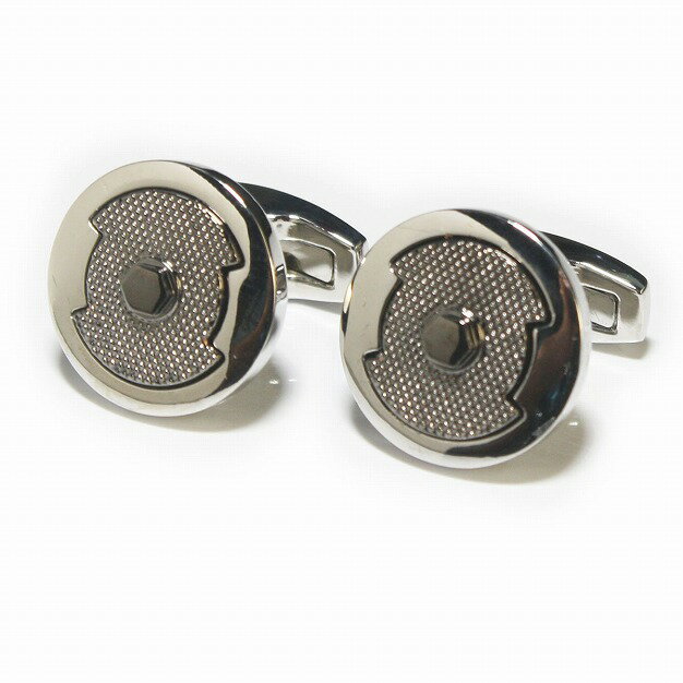 シンプルなデザインのカフスボタン 表面にはメッシュ加工を施していますよ。 使い勝手がよく重宝しますよ♪ ベースカラーーシルバー 素材ー真鍮(brass) サイズー直径約20mm ・選べるお支払い方法　　・各種クレジットカード　・代金引換　・...