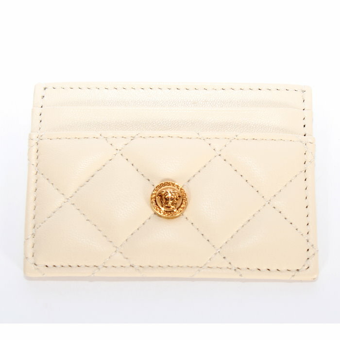 ■ブランド名：VERSACE ヴェルサーチェ ■カラー：オフホワイト ■サイズ：約 W10×H7cm ■素材： キルティングレザー ■仕様： ・キルティングレザー ・メデューサメタル ・カードスロット4 ・オープンポケット1 ・イタリア製 ...