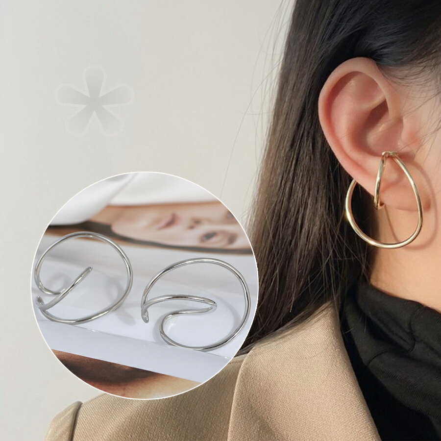 アイテム説明 商品説明 個性的なシルエットの大ぶりイヤーカフ。 滑らかで360度楽しめる奥行きのあるデザインは、 コーディネートをより華やかにしてくれます◎ カジュアルな装いにさりげなく耳元をランクアップさせたい時にお勧めのアイテムです。 ...