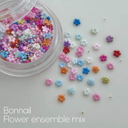 ☆*:;;;;;:*☆ Bonnail ☆*:;;;;;:*☆ ミニサイズの5枚花のフラワーミックス。 扱いやすい厚みなので、 フレンチラインに並べてもスッキリと収まります。 またゴールドとシルバーのブリオンもミックスされているので 花芯と...