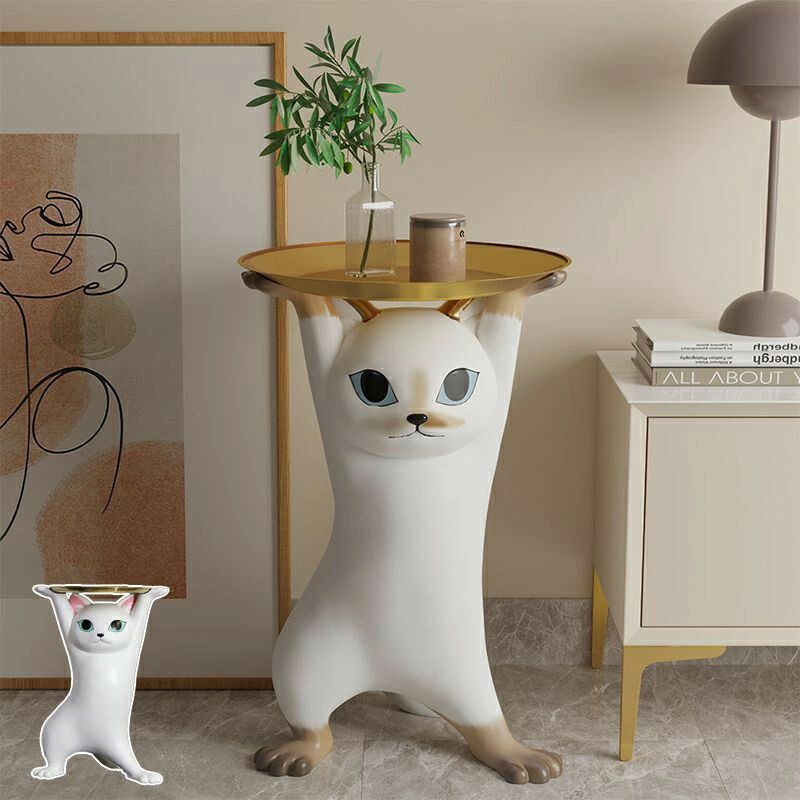 ※商品説明 【ユニークなデザインと機能性】キャットデザインサイドテーブルは、愛らしい猫の形状が特徴で、リビングやベッドサイドにぴったりのアイテムです。猫が両手を挙げて天板を支えるデザインは、見る人を和ませ、インテリアに遊び心をプラスします。...