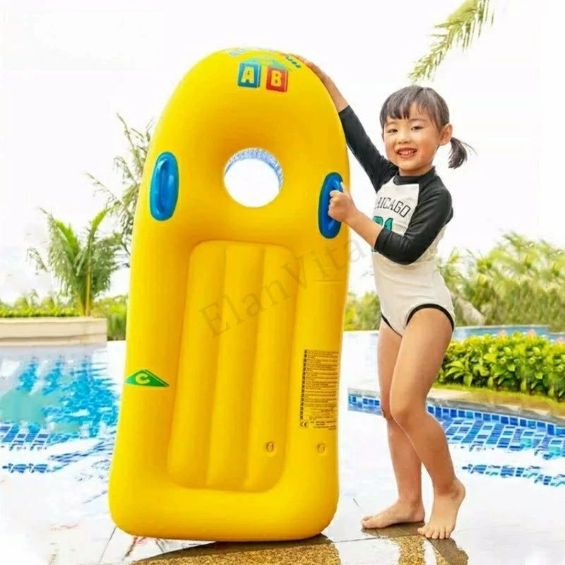 商品特徴・海水浴やプールでの遊びをより楽しくするために設計されています。・115cmのサイズは、男の子にぴったりで、安定感のあるゴムボート仕様が特徴です。・シュノーケルボードとしても使用可能で、スノーケリングを楽しむ際に最適です。・軽量で持...