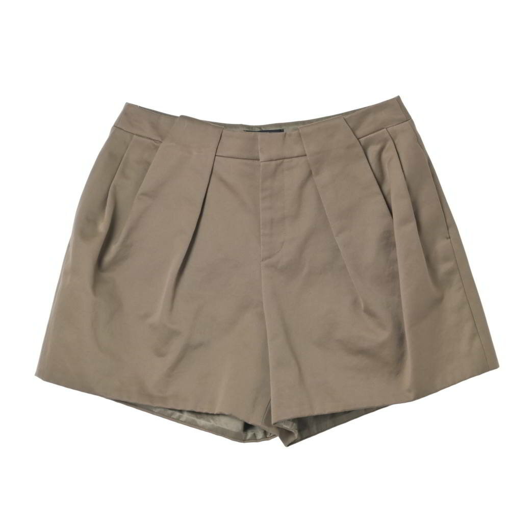 ブランド Drawer 品名 タック コットン キュロット パンツ 表記サイズ 40 実寸 ウエスト約71cm×股上約25.5cm×股下約12cm×モモ幅約36cm×裾幅約32cm 素材 コットン100% 商品状態 フロント若干の色焼けあり...