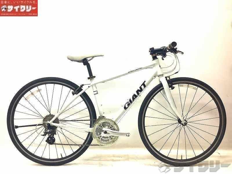 製品情報カテゴリ完成車 クロスバイク クロスバイク メーカージャイアント年式2019色WHT状態ランクD(年式相応のキズあり)送料サイズ大型サイズメーカーサイズ：XS 155~170cmトップチューブ長：525mmシートチューブ長：430m...
