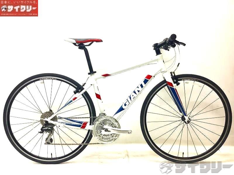 製品情報カテゴリ完成車 クロスバイク クロスバイク メーカージャイアント年式2018色WHT状態ランクC(少々キズあり)送料サイズ大型サイズSIZE:XSシート長：430mmホリゾンタル：535mヘッドチューブ長：125mmクランク長：16...