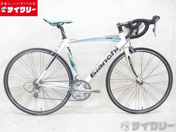 製品情報カテゴリ完成車 ロードバイク ロードバイク メーカービアンキ年式2010色ホワイト/チェレステ状態ランクD(年式相応のキズあり)送料サイズ大型サイズトップチューブ長：550mm（ホリゾンタル換算）シートチューブ長：520mmヘッドチ...