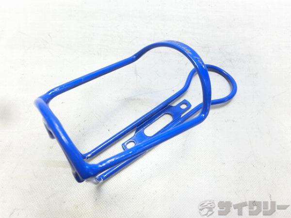 製品情報カテゴリ用品類 ボトルケージ メーカーアラヤ年式-色状態ランクC(少々キズあり)送料サイズ小型サイズパーツ規格：レーサーボトル色：ブルー状態コメント中古商品でございます。使用感、傷、擦れ、塗装剥がれがございます。その他【ARAYA】