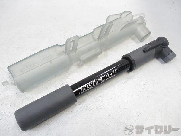 製品情報カテゴリ用品類 空気入れ、ポンプ 携帯ポンプ メーカースペシャライズド年式-色状態ランクB(ほぼ無傷)送料サイズ小型サイズパーツバルブ規格：仏式エアゲージ有無：無色：ブラック/グレー状態コメント中古品でございます。ほぼ使用感がござい...