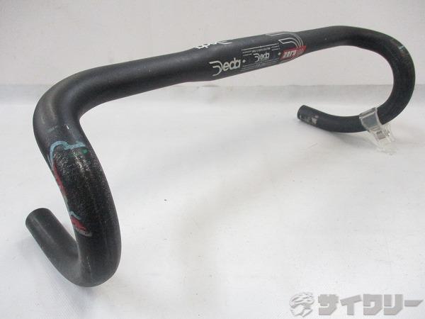 製品情報カテゴリハンドル関連 ハンドル ドロップ メーカーデダ年式-色状態ランクD(年式相応のキズあり)送料サイズ小型サイズパーツクランプ径：31.7mmハンドル幅：420（外-外）状態コメント中古商品です。使用に伴う小傷、使用感がございま...