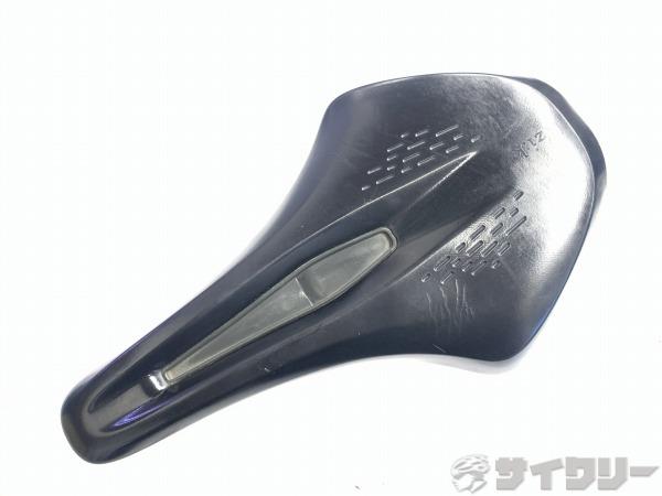 製品情報カテゴリサドル関連 サドル メーカーフィジーク年式-色状態ランクD(年式相応のキズあり)送料サイズ小型サイズパーツレール材質：k;ium色：ブラック160mm状態コメント中古商品でございます。使用に伴う傷、汚れ、使用感がございます。...