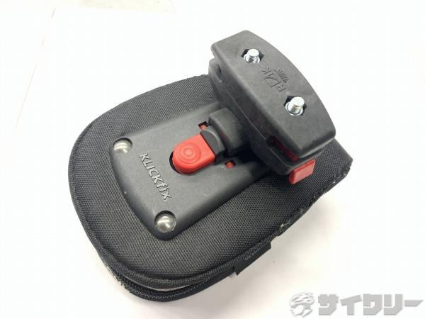 製品情報カテゴリ用品類 バッグ類（車体用） サドルバッグ メーカーリクセンカウル年式-色状態ランクD(年式相応のキズあり)送料サイズ小型サイズサイズ：横140x縦50x幅95mm(実測）パーツ色：ブラック状態コメント中古商品でございます。使...