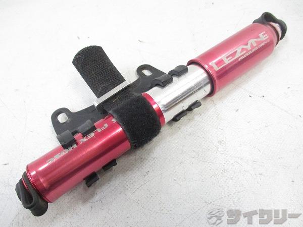 製品情報カテゴリ用品類 空気入れ、ポンプ 携帯ポンプ メーカーレザイン年式-色状態ランクC(少々キズあり)送料サイズ小型サイズパーツバルブ規格： 仏/米式エアゲージ有無：無状態コメント中古商品です。使用に伴う小傷、使用感がございます。その他