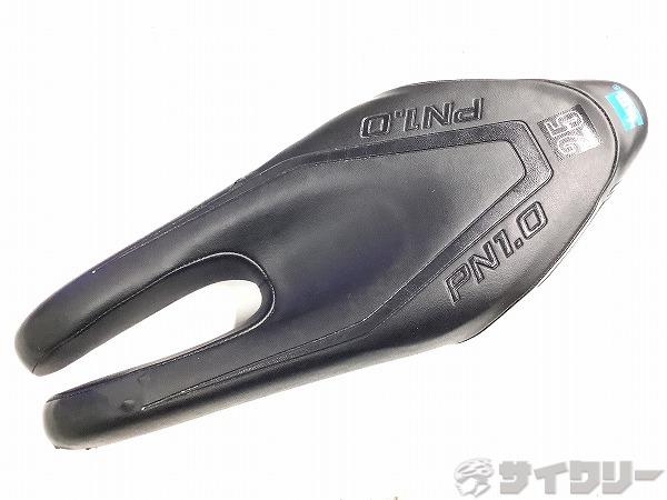 製品情報カテゴリサドル関連 サドル メーカーISM年式-色状態ランクD(年式相応のキズあり)送料サイズ小型サイズパーツレール材質：S.S色：ブラック状態コメント中古商品でございます。使用に伴う傷、汚れがございます。生地のはがれ箇所がみられま...