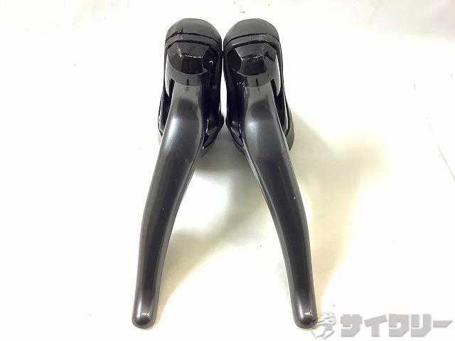 製品情報カテゴリドライブトレイン シフター デュアルコントロールレバー メーカーシマノ年式-色状態ランクD(年式相応のキズあり)送料サイズ小型サイズパーツ対応段数：2x8s状態コメント中古商品です。使用感傷がございます。フードに小さな破れあ...