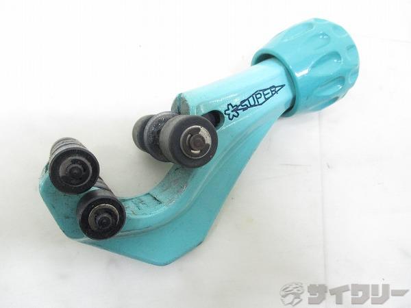 製品情報カテゴリ用品類 工具類/ケミカル 工具類 メーカースーパーツール年式-色状態ランクC(少々キズあり)送料サイズ小型サイズ外径：/3〜32(1/8〜1 1/4)パーツ状態コメント中古商品です。使用に伴う小傷、使用感がございます。その他...