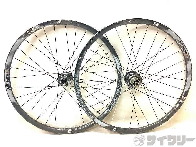 製品情報カテゴリホイール関連 ホイール（DISC用） 26インチ チューブレスメーカーアメリカンクラッシック年式-色状態ランクB(ほぼ無傷)送料サイズ中型サイズ対応タイヤサイズ：26インチリムサイズ：28mmオーバーロックナット寸法：100...