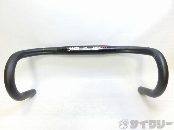 製品情報カテゴリハンドル関連 ハンドル ドロップ メーカーデダ年式-色状態ランクC(少々キズあり)送料サイズ小型サイズハンドル幅：420mm（表記外-外）、400mm（C-C）クランプ径：31.7mmパーツ色：ブラック状態コメント中古商品で...