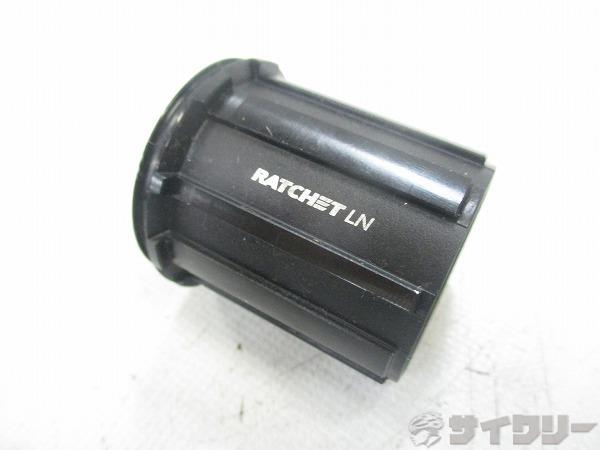 製品情報カテゴリホイール関連 その他 メーカーDtスイス年式-色状態ランクC(少々キズあり)送料サイズ小型サイズパーツ規格：シマノ 8-10s状態コメント中古商品です。使用に伴う小傷、使用感がございます。付属品類はございません。画像掲載品で...