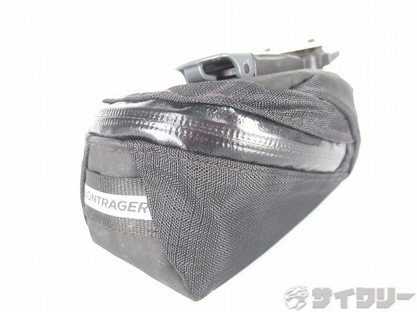 製品情報カテゴリ用品類 バッグ類（車体用） サドルバッグ メーカーボントレガー年式-色状態ランクC(少々キズあり)送料サイズ小型サイズパーツ状態コメント中古商品です。使用に伴う傷や汚れがございます。画像に写っているもので全てでございます。その他