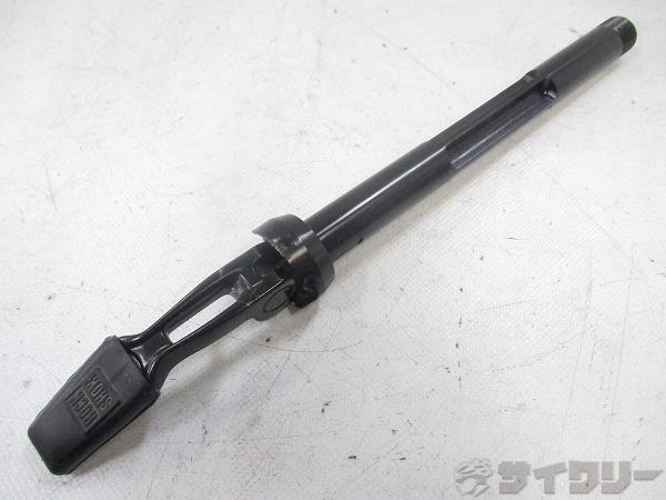 製品情報カテゴリホイール関連 クイック メーカーロックショックス年式-色状態ランクC(少々キズあり)送料サイズ小型サイズサイズ：15mmシャフトx全長157mm（実測）パーツ色：ブラック状態コメント中古商品です。使用に伴う小傷、使用感がござ...