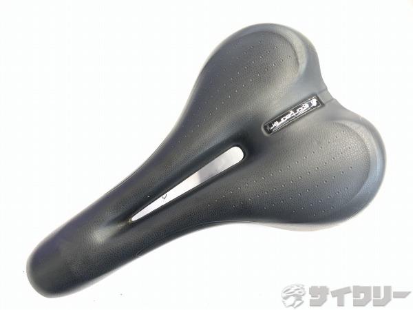 製品情報カテゴリサドル関連 サドル メーカーセライタリア年式-色状態ランクC(少々キズあり)送料サイズ小型サイズパーツレール材質：FEC ALLOY色：ブラック状態コメント中古商品でございます。使用に伴う傷、汚れ、使用感がございます。擦れ傷...