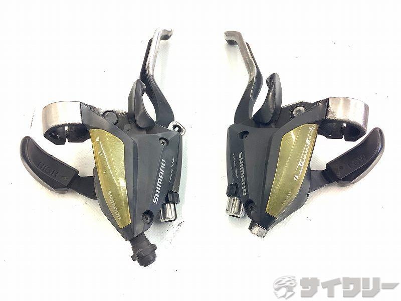 製品情報カテゴリドライブトレイン シフター デュアルコントロールレバー メーカーシマノ年式色状態ランクD(年式相応のキズあり)送料サイズ小型サイズパーツ3x8s状態コメント中古商品です。使用感傷ございます。インディケーターにひび割れ、黄ばみ...
