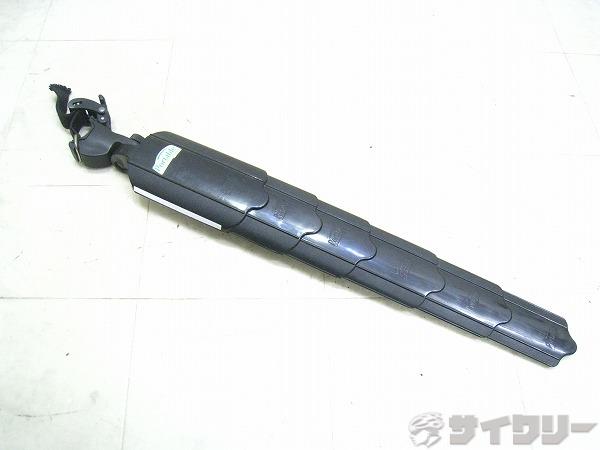 製品情報カテゴリ用品類 ドロヨケ/フェンダー メーカーフリンガー年式-色状態ランクD(年式相応のキズあり)送料サイズ小型サイズパーツ取付方法：シートポストクランプ色：ブラック状態コメント中古商品です。傷、汚れがございます。画像の商品で全てで...