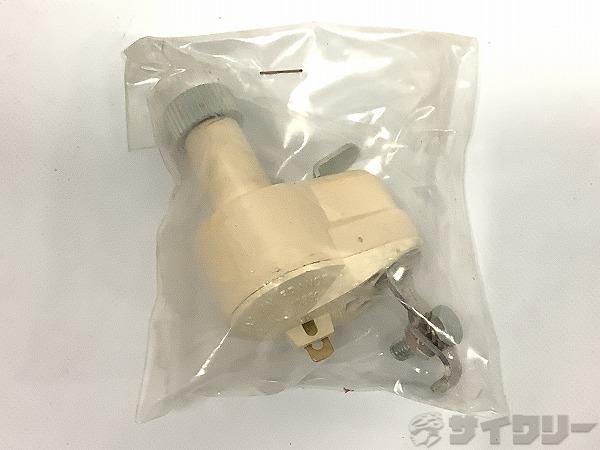 製品情報カテゴリ用品類 ライト その他 メーカーシビエ年式-色状態ランクB(ほぼ無傷)送料サイズ小型サイズパーツ色：ホワイト状態コメント未使用品です。保管状況による汚れがございます。※動作未確認となります。その他【CIBIE】