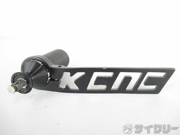 製品情報カテゴリ用品類 その他用品類 メーカーKCNC年式-色状態ランクC(少々キズあり)送料サイズ小型サイズ対応：クイックリリースアクスル、6mmの六角穴つきスルーアクスルプレート全長133mm×横幅25.4mm×厚み3mm取付け軸全長7...