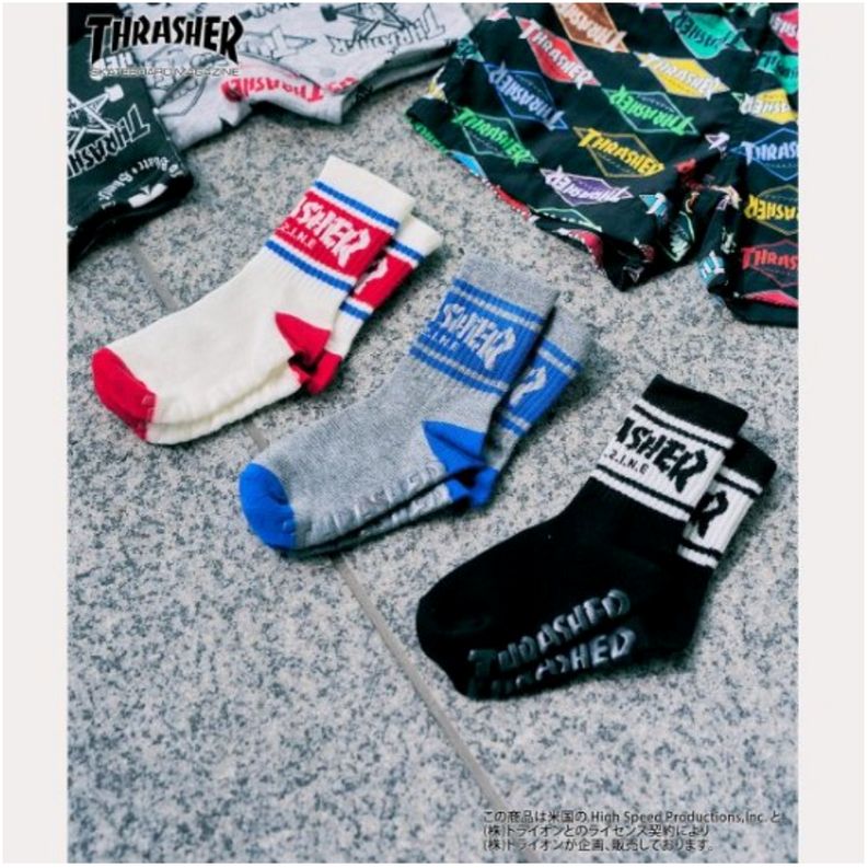 メーカー希望小売価格はメーカー商品タグに基づいて掲載しています 【THRASHER】 キャッチーな『 THRASHER（スラッシャー） 』ロゴが映える、ソックスが登場☆ ライン入りデザインで、足元からコーデのポイントになる1足です♪ やさし...