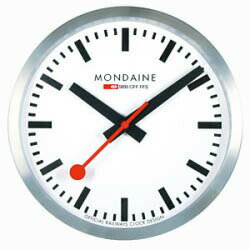 メーカー：MONDAINE モンディーン製品名：A990.CLOCK.16SBBシリーズ：ウォールクロック ホワイト生産国：-防水性：非防水ケース素材/風防素材：SS/ミネラルガラスケース厚/ケース径：42mm/250mm重量：820gスト...